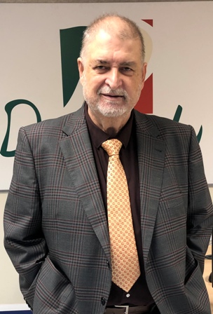 Gema Igual entrega la Medalla de Plata de Santander a Gloria Torner